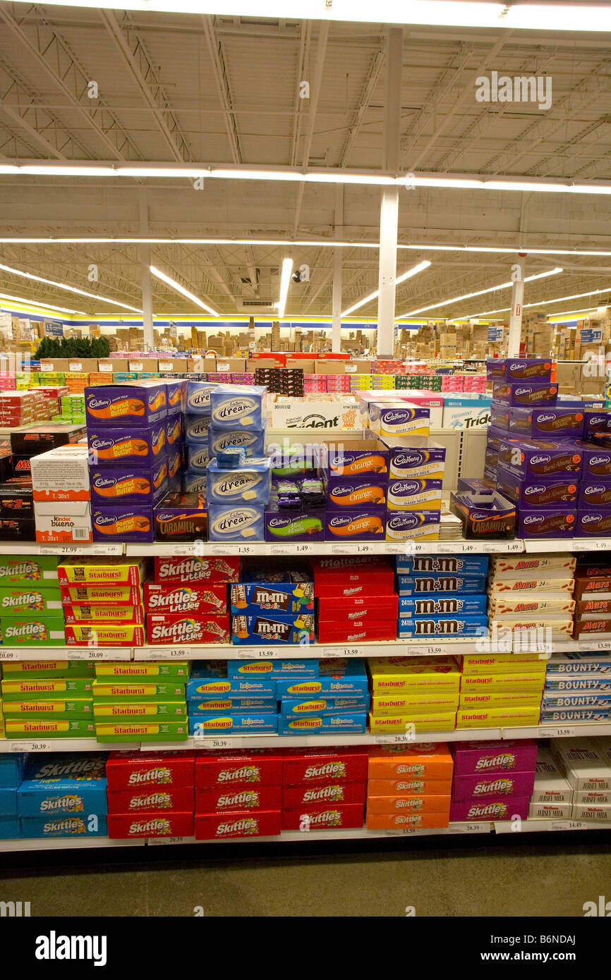 grocery store shelves Stock Photo - Alamy