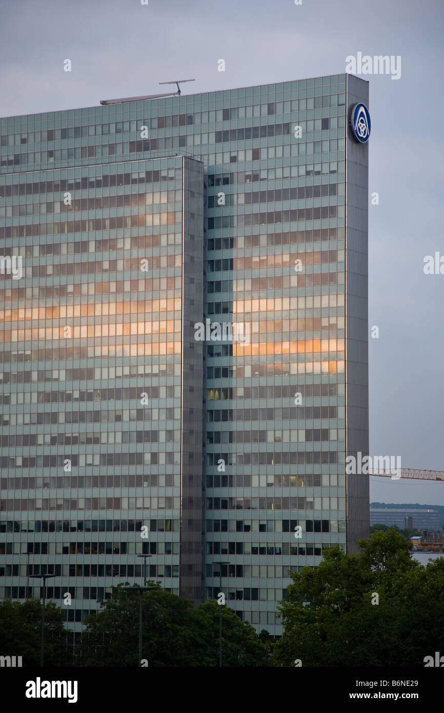 Bureau skyscraper hi-res stock photography and images - Alamy