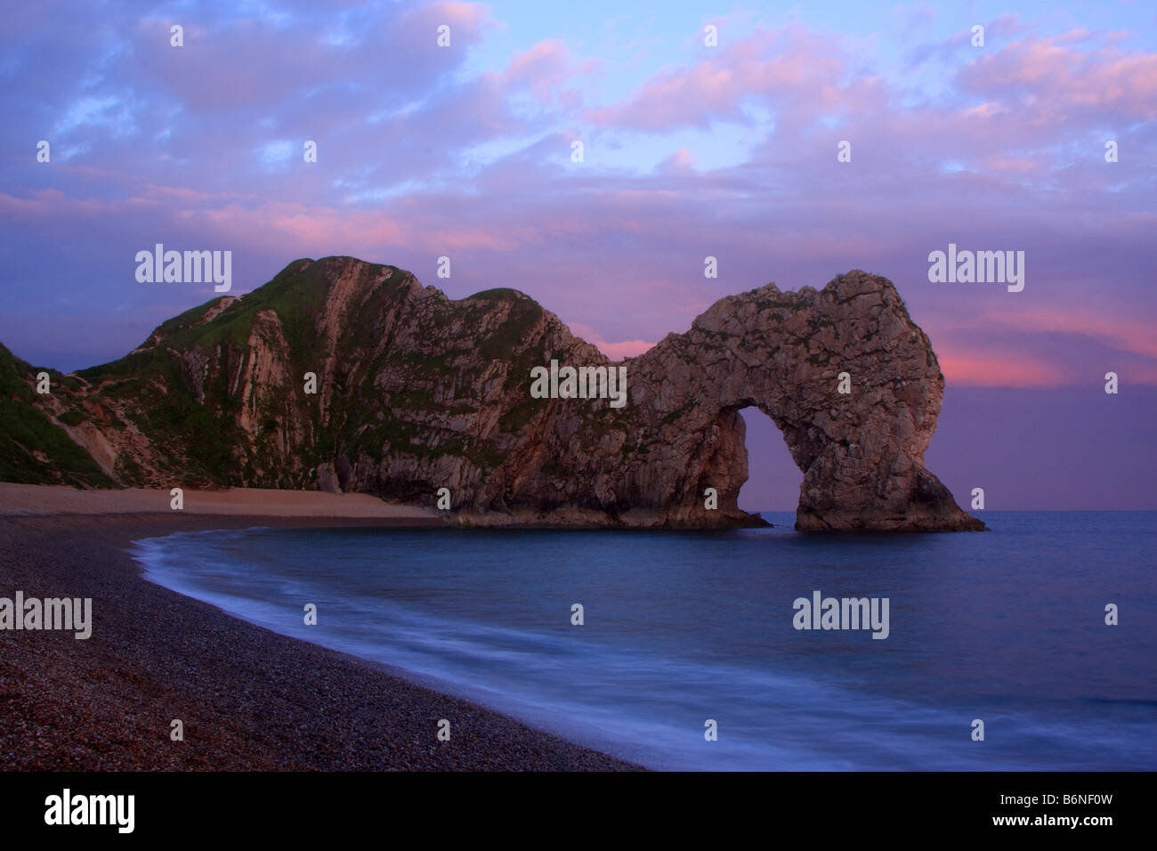 Durdle door twilight hi-res stock photography and images - Alamy