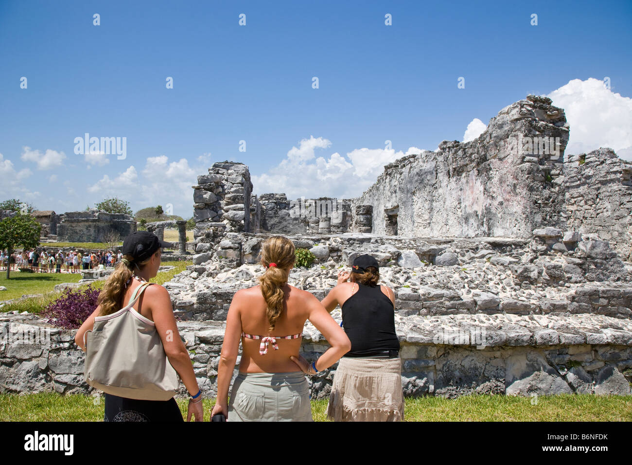 Tourists at the remains Tulum Yucatan Mexico Stock Photo - Alamy