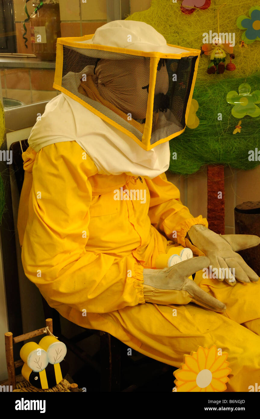 Beehive shop going up Mount Etna in Sicily Italy Stock Photo - Alamy