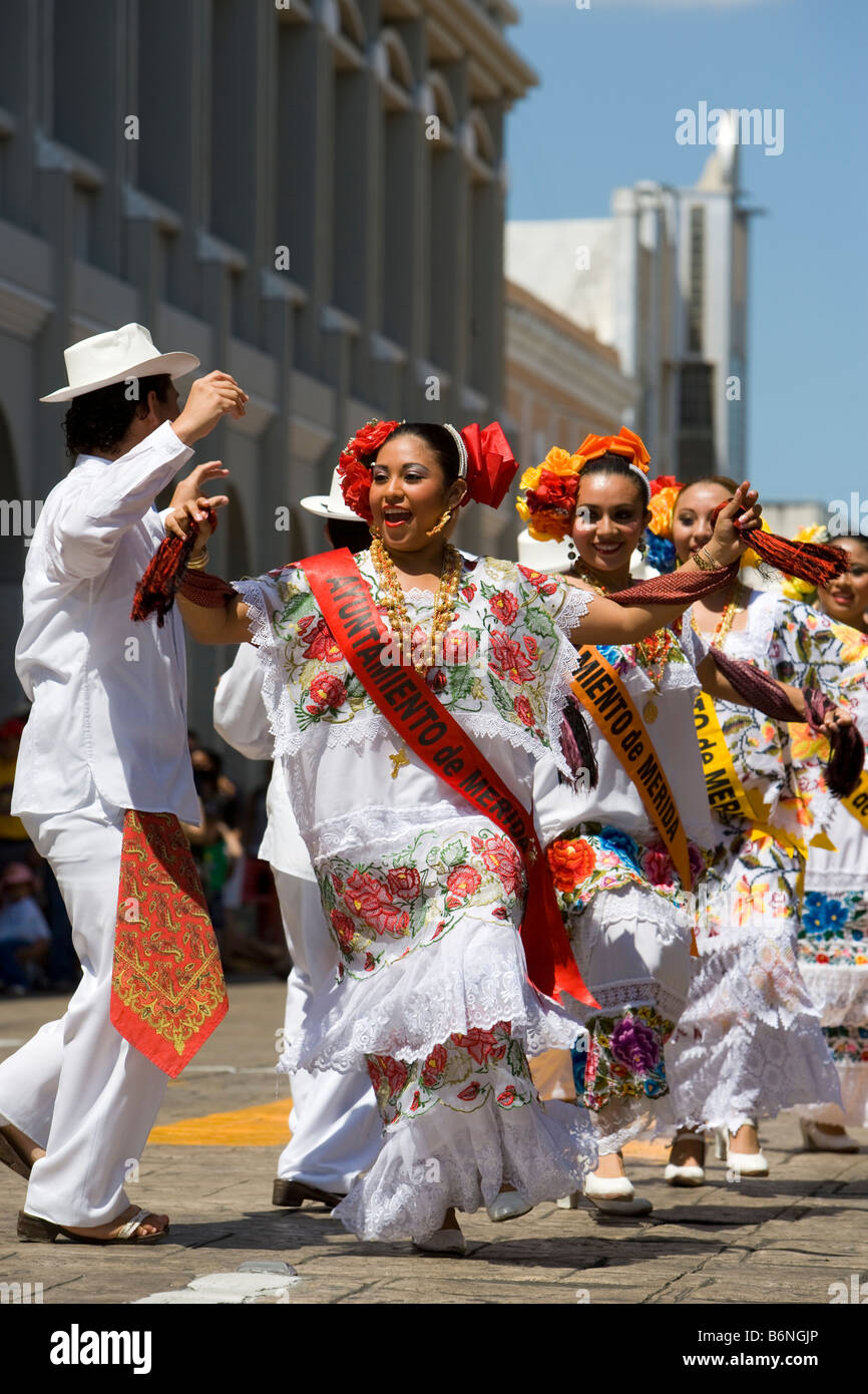Traditional Mexican Folk Dancing display Merida Yucatan Mexico Stock ...