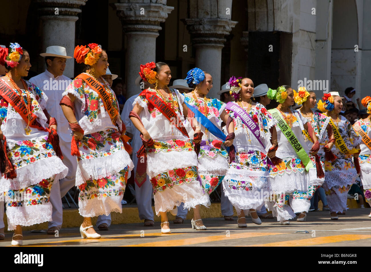 Traditional Mexican Folk Dancing display Merida Yucatan Mexico Stock ...