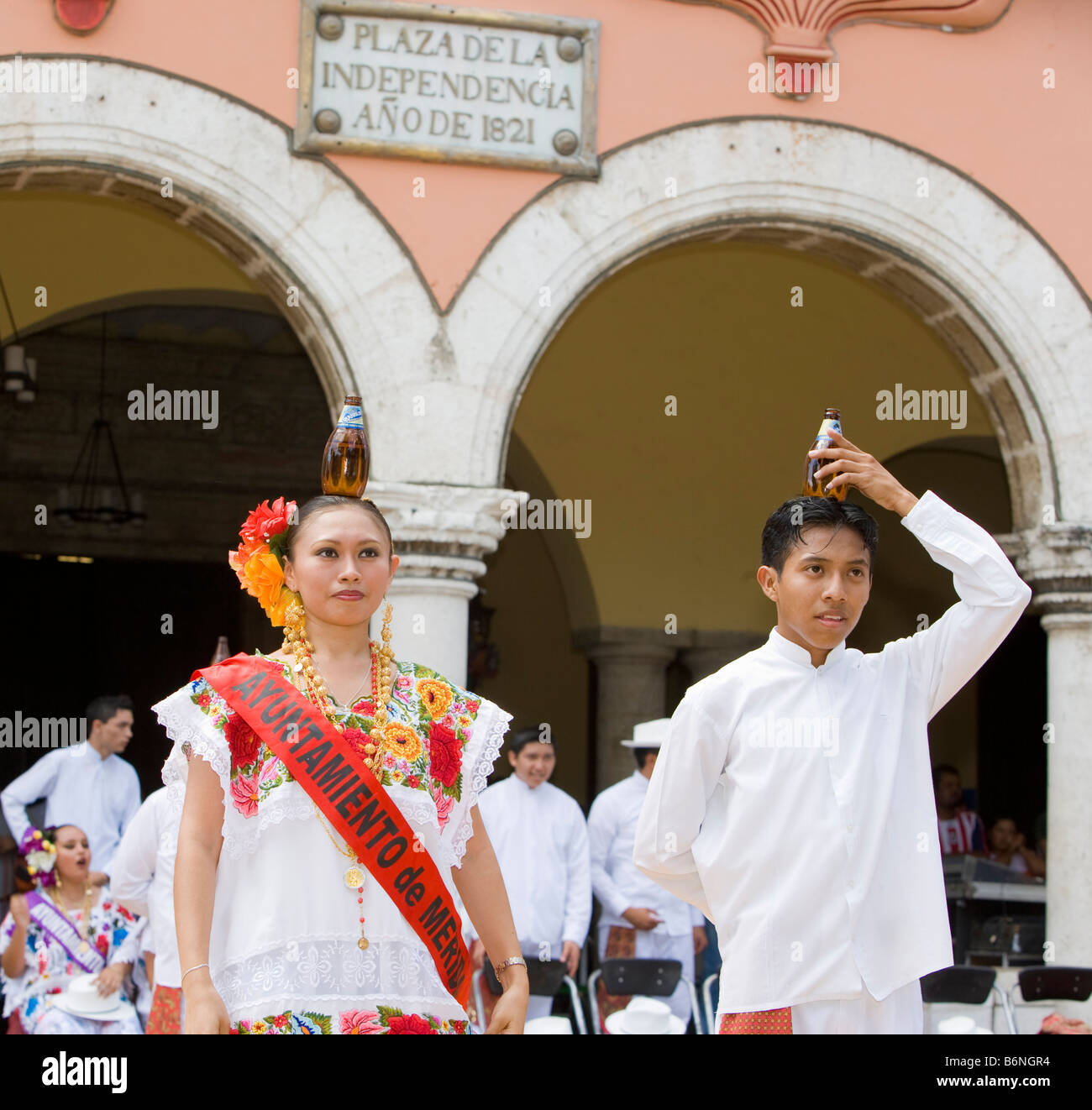 Traditional Mexican Folk Dancing display with beer bottles Merida ...