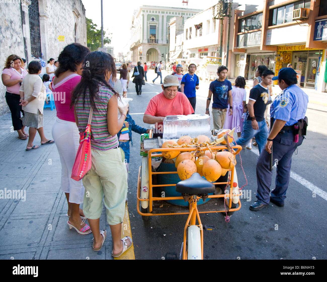 Mobile fruit drink seller with block of ice Merida Yucatan Mexico Stock ...