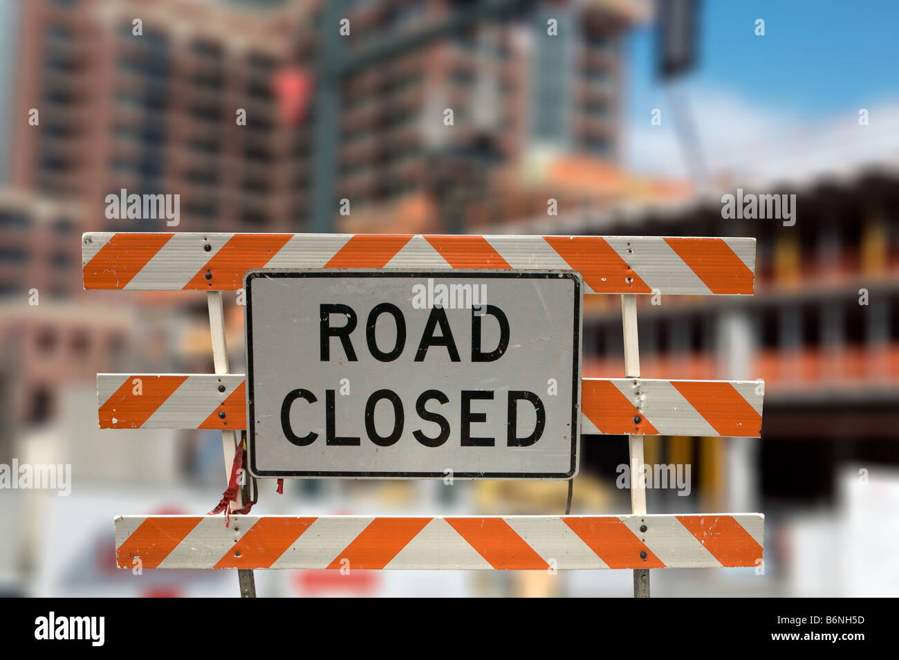road closed traffic sign Stock Photo - Alamy