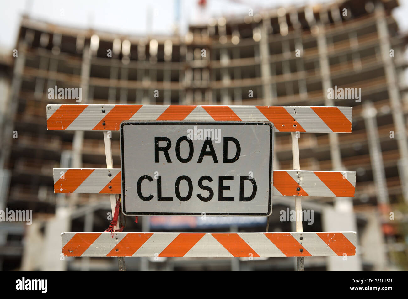 road closed traffic sign Stock Photo - Alamy