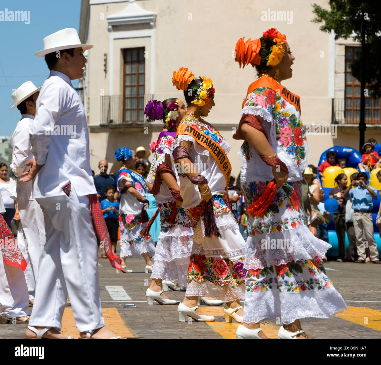 Traditional Mexican Folk Dancing display Merida Yucatan Mexico Stock ...
