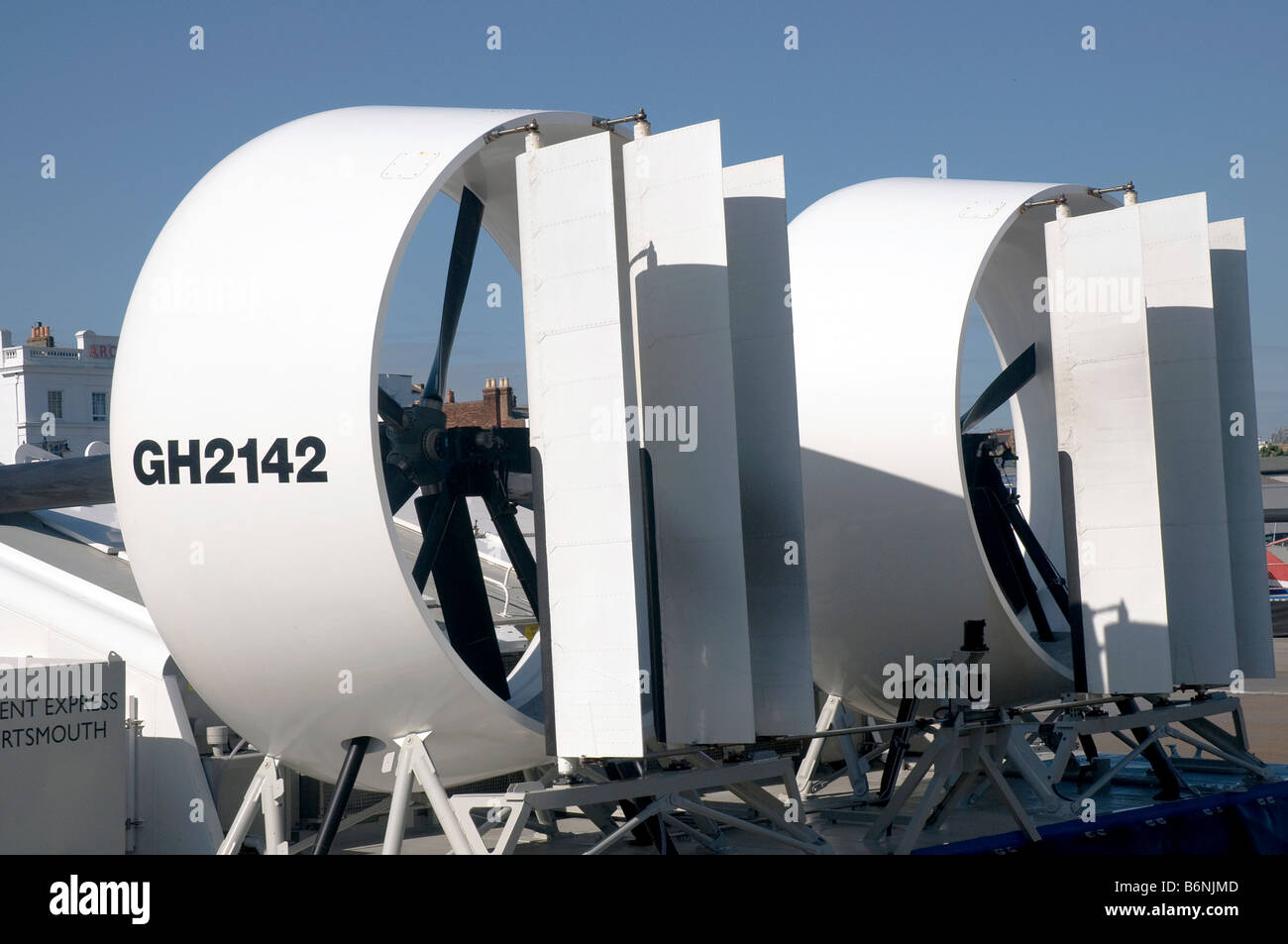 Hovercraft iow hi-res stock photography and images - Alamy