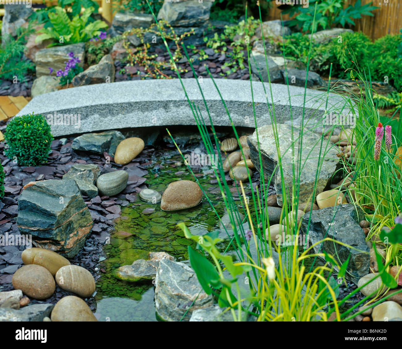 STONE BRIDGE IN JAPANESE GARDEN Stock Photo - Alamy
