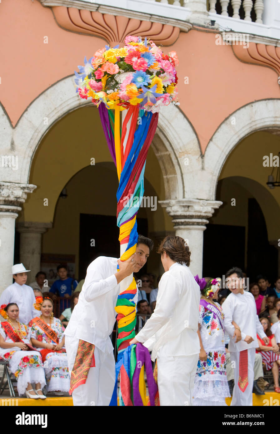 Traditional Mexican Folk Dancing display with maypole Merida Yucatan ...