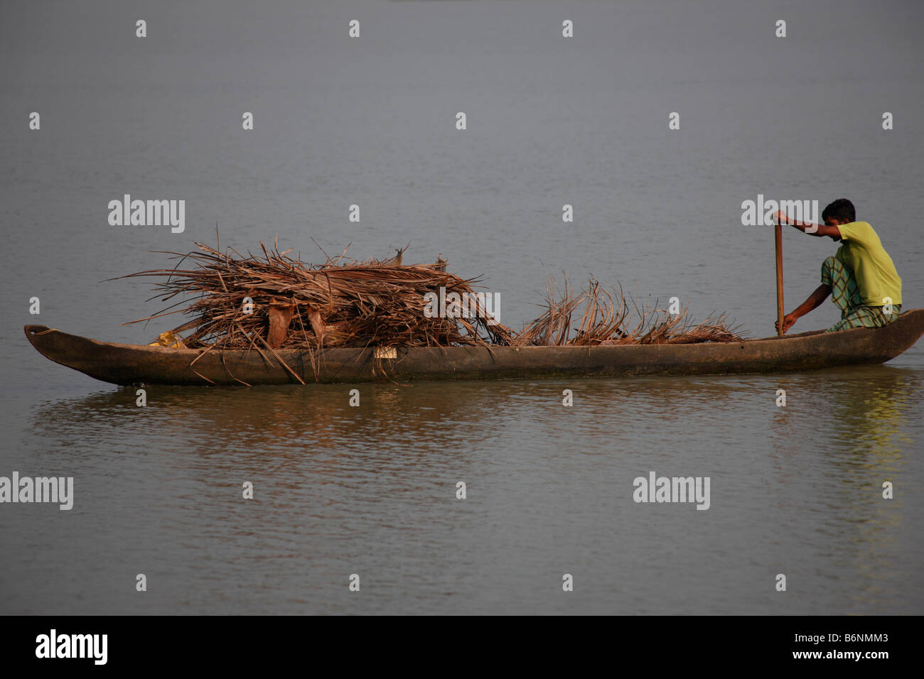 Goods carrying boat hi-res stock photography and images - Alamy