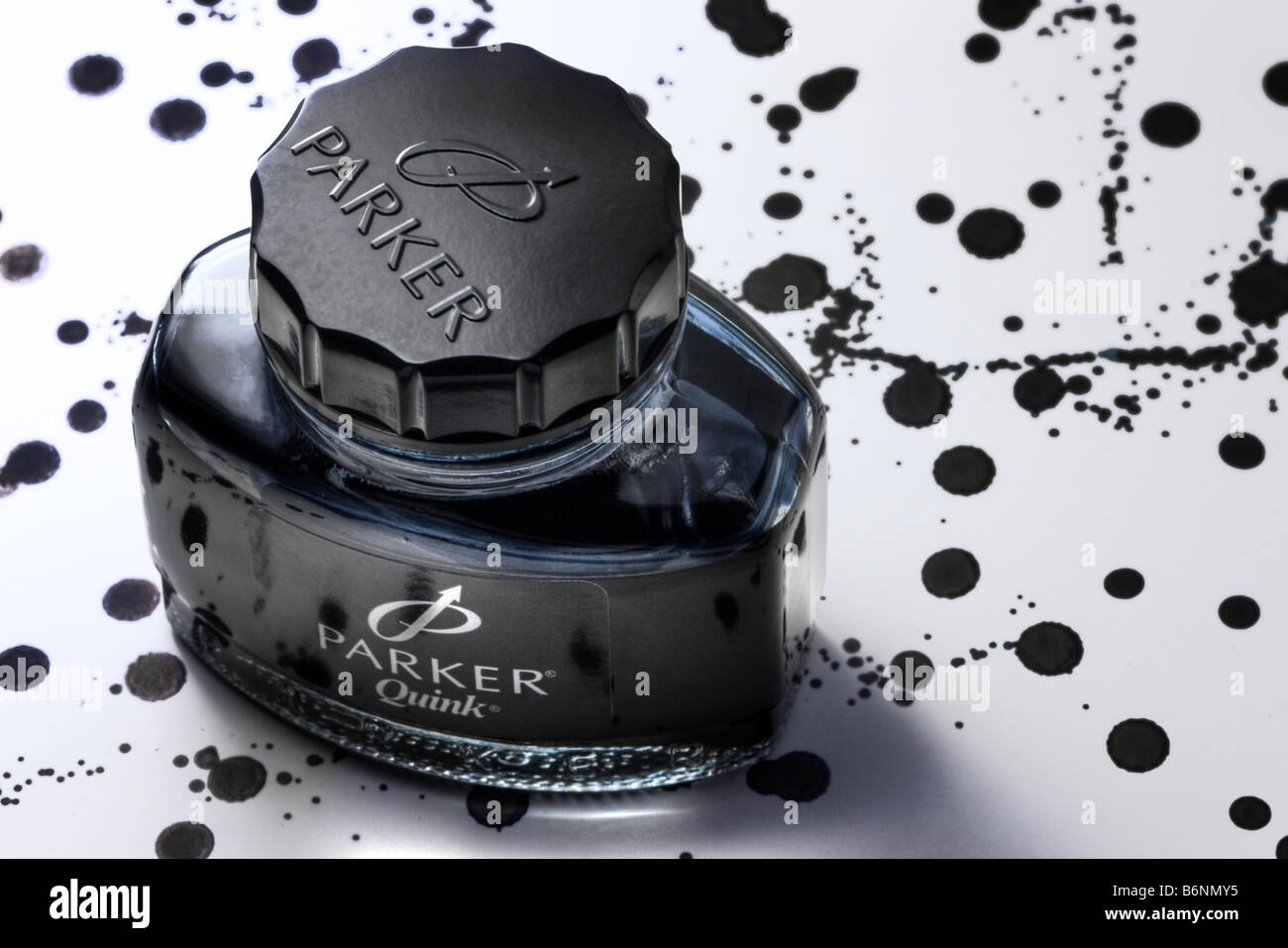 Parker pen and ink hi-res stock photography and images - Alamy