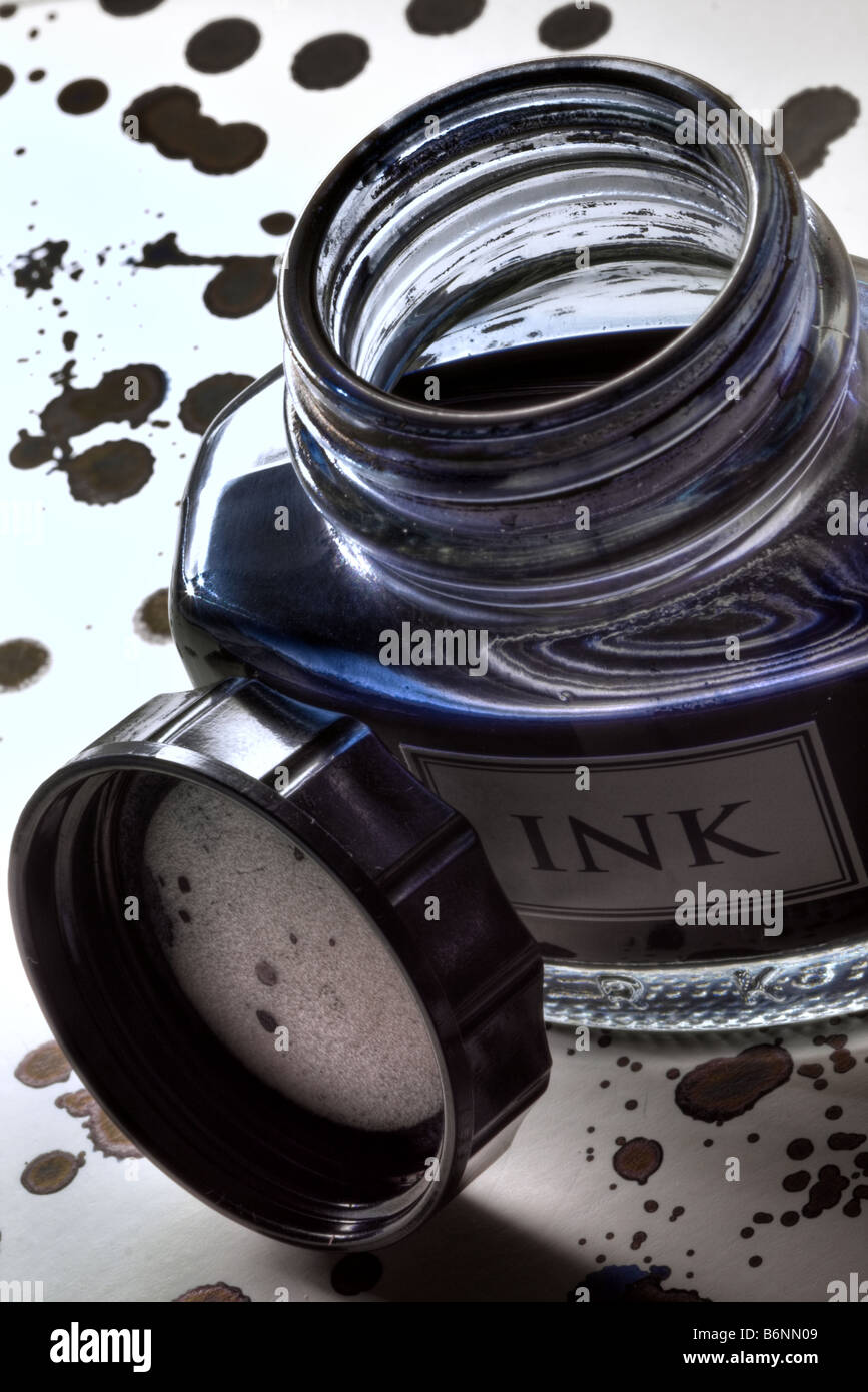 Ink bottle black hi-res stock photography and images - Alamy