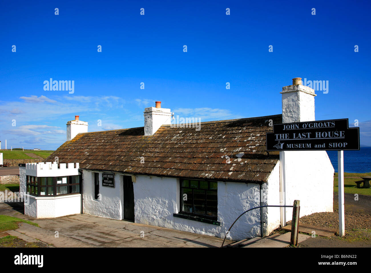 The First and Last House in Scotland museum shop John O' Groats Village ...
