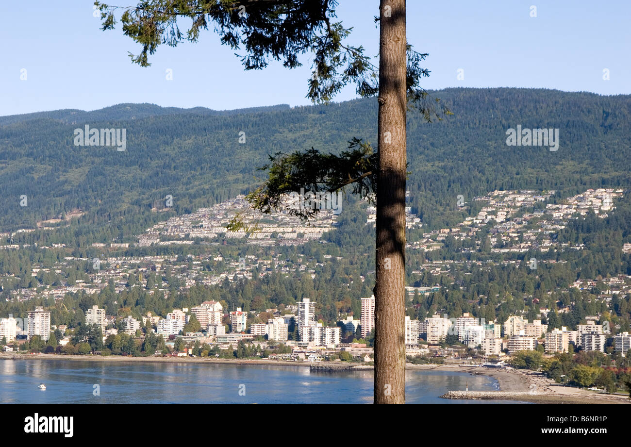 North shore mountains vancouver hi-res stock photography and images - Alamy