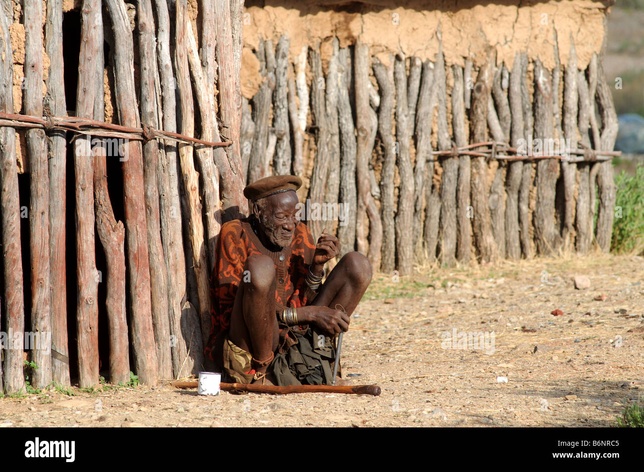 Himba tribe man hi-res stock photography and images - Alamy
