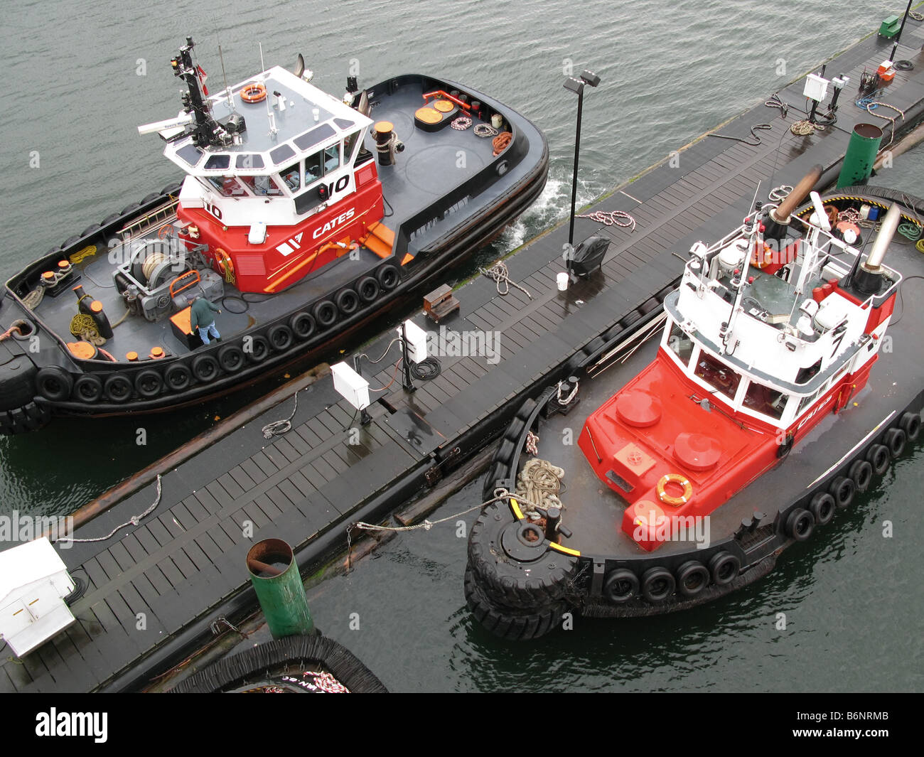 Tugboat work hi-res stock photography and images - Alamy