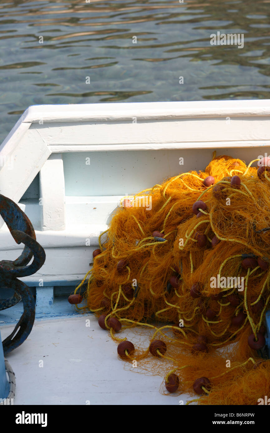 Fishing net boat hi-res stock photography and images - Alamy
