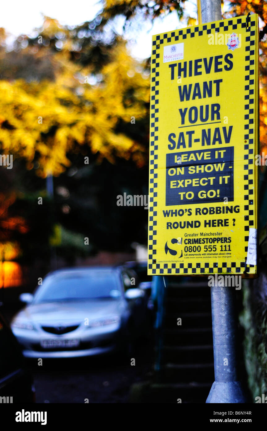 police notice warning of theft of sat/nav from cars Stock Photo - Alamy