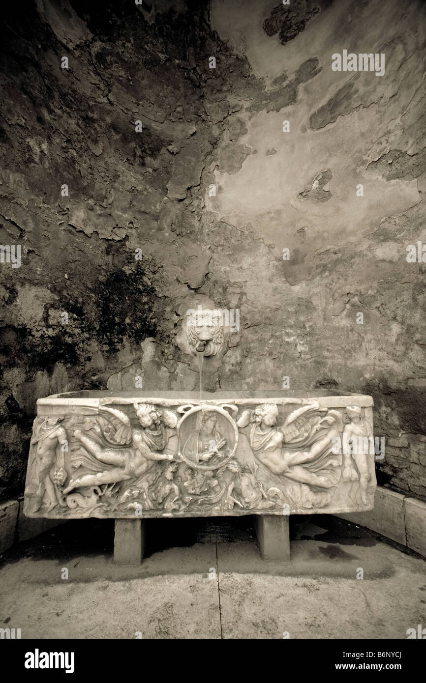 Italy, Rome, public fountain, Colosseo Station Stock Photo - Alamy
