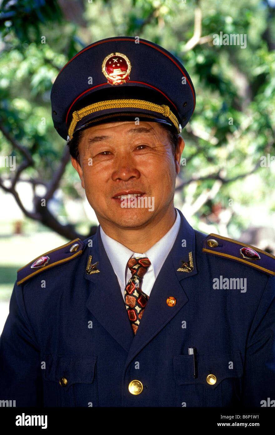 Chinese man, Chinese, man, adult man, military officer, army officer ...