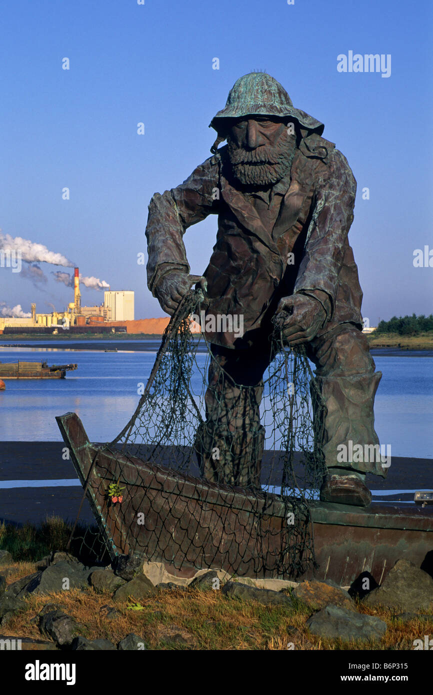 Statue of a fisherman at the Eureka Harbor Humboldt County CALIFORNIA ...
