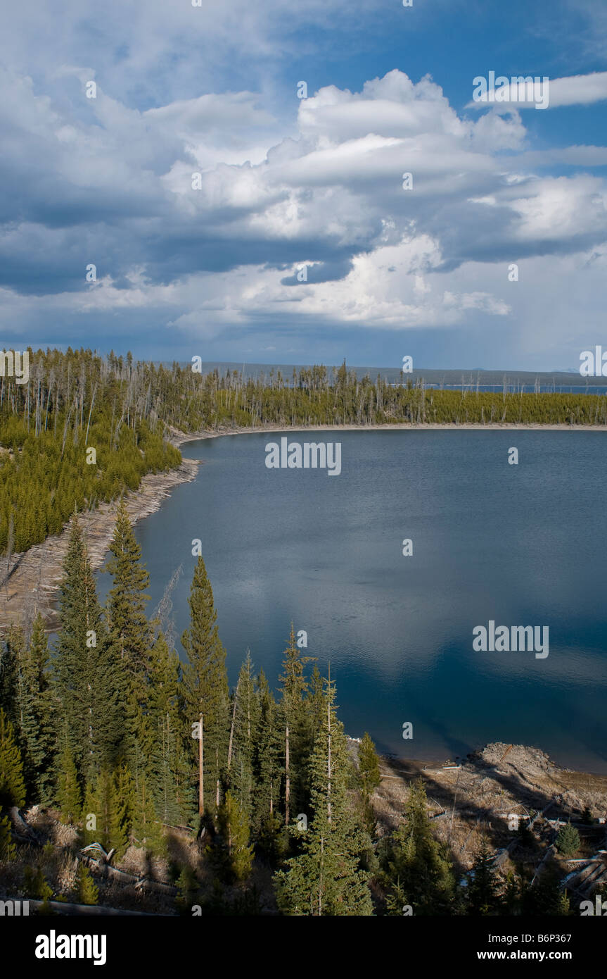 Yellowstone lake hi-res stock photography and images - Alamy