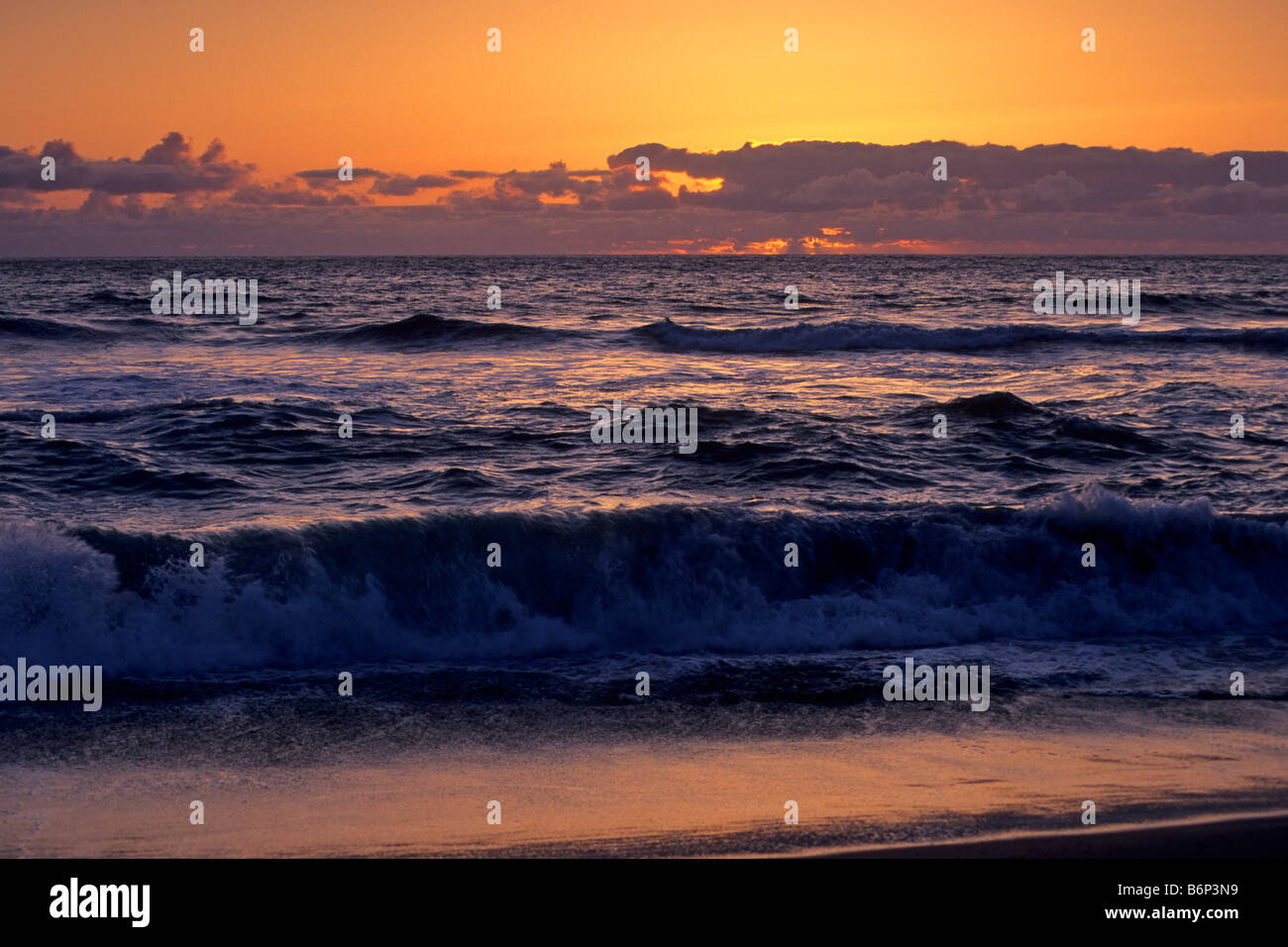 Sunset over the Pacific Ocean from Trinidad Beach Trinidad Humboldt ...