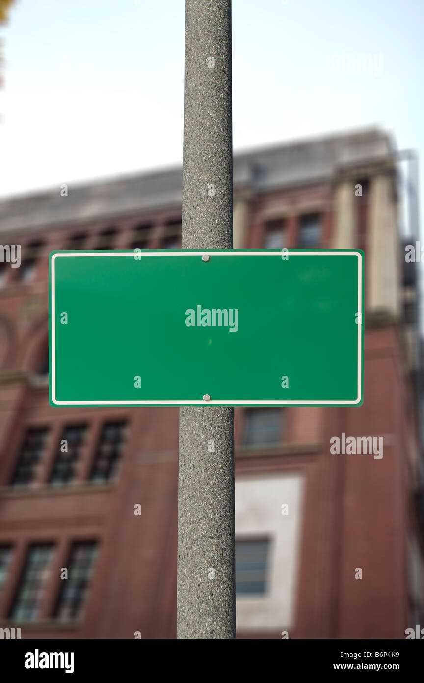 blank green traffic sign Stock Photo - Alamy