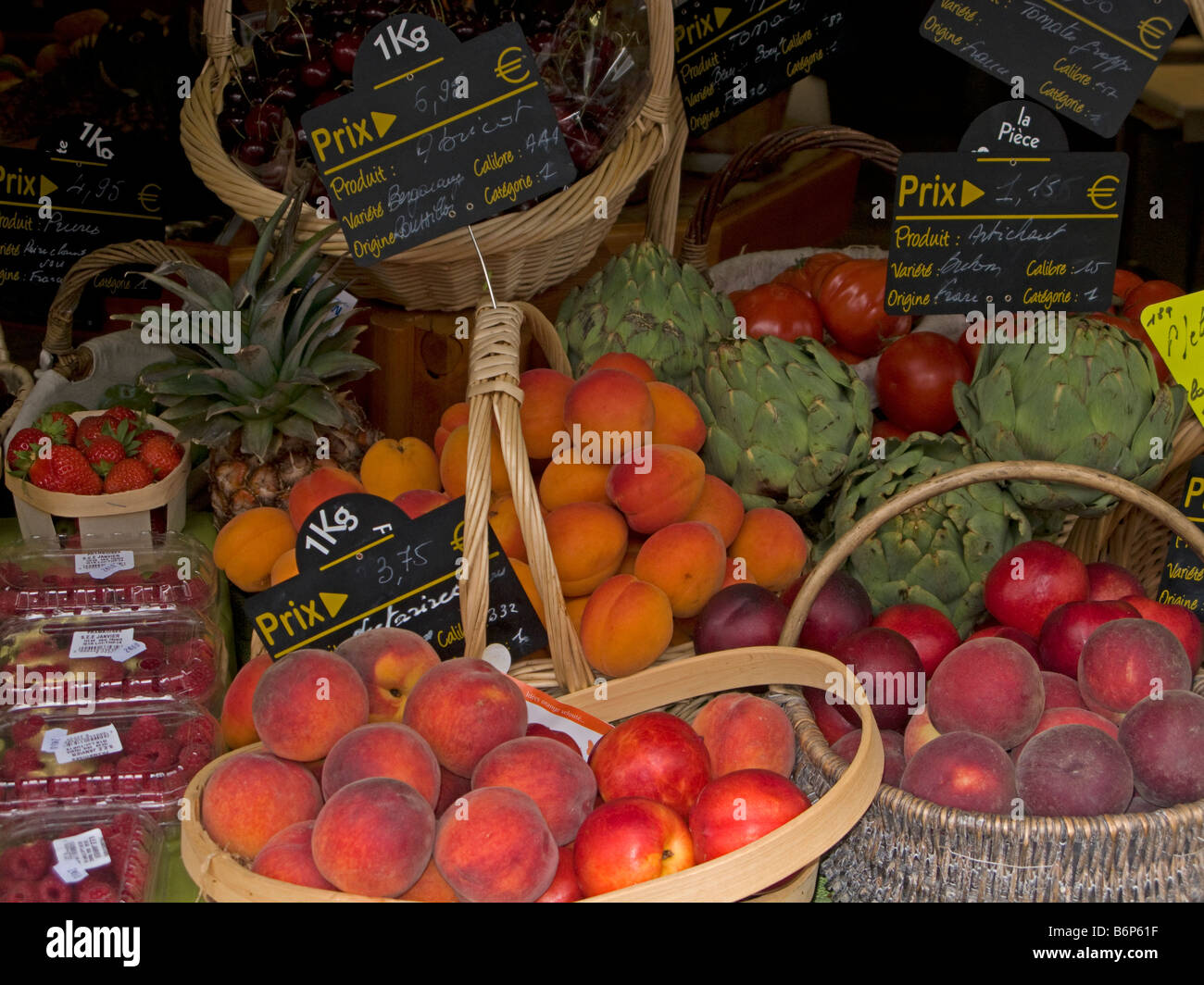 Kilograms fruit hi-res stock photography and images - Alamy