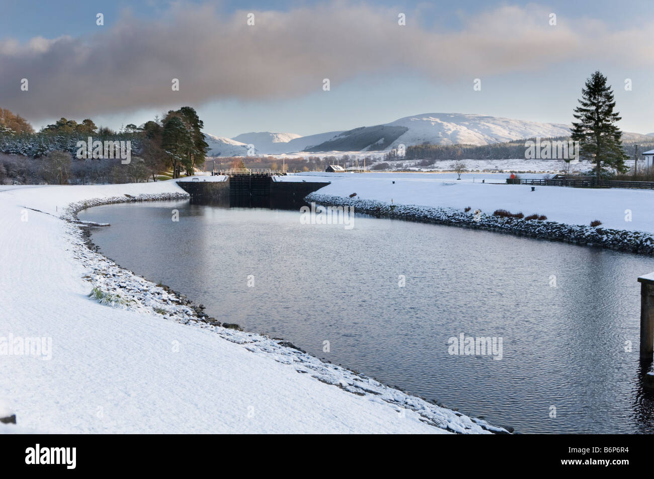 Caledonian canal lock hi-res stock photography and images - Alamy