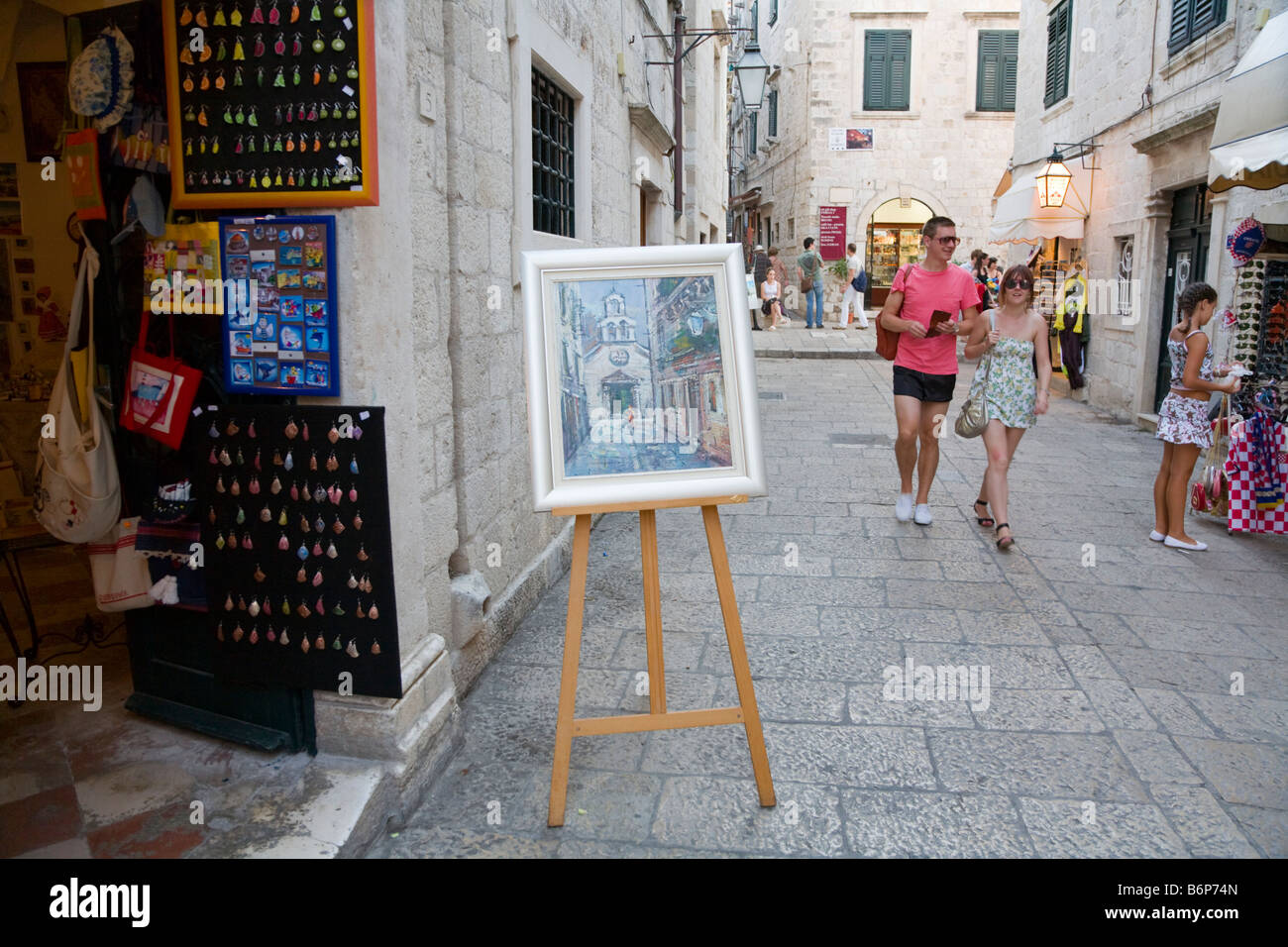 Canvas painting of an old shop hi-res stock photography and images - Alamy