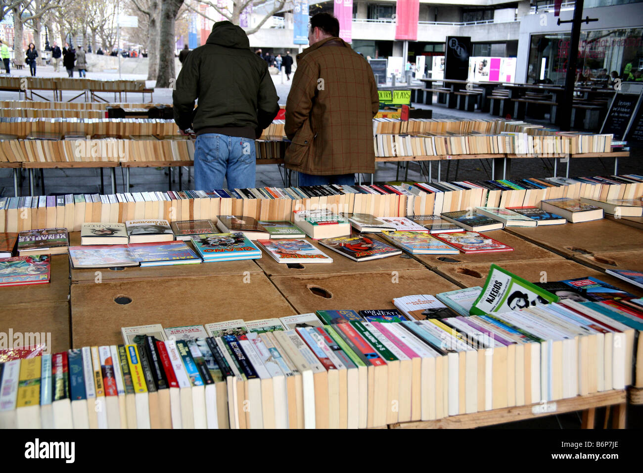 Book market on South Bank, London Stock Photo - Alamy