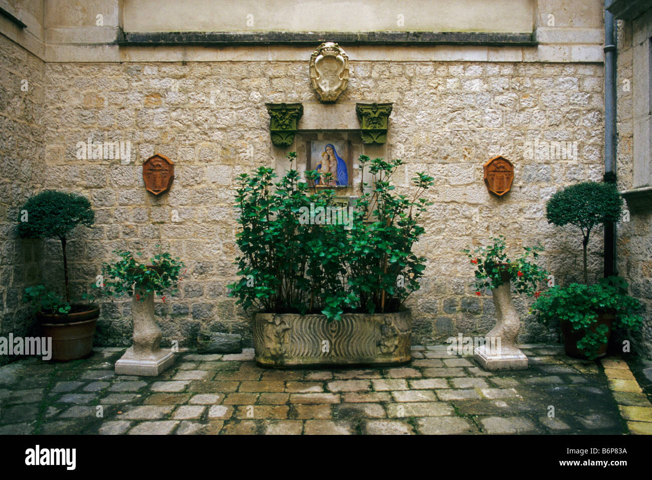 Monastery monte cassino italy hi-res stock photography and images - Alamy