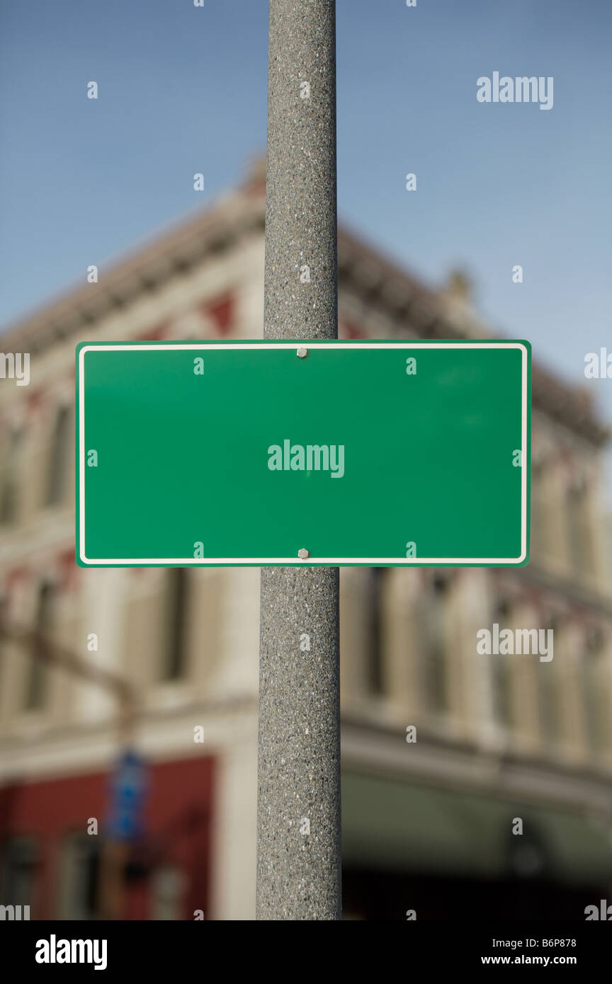 blank green traffic sign Stock Photo - Alamy