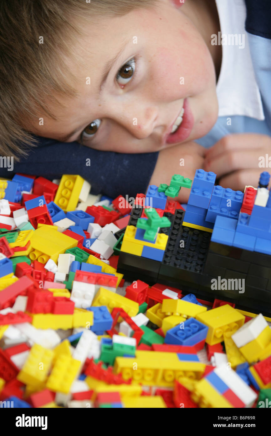 Building bricks hi-res stock photography and images - Alamy