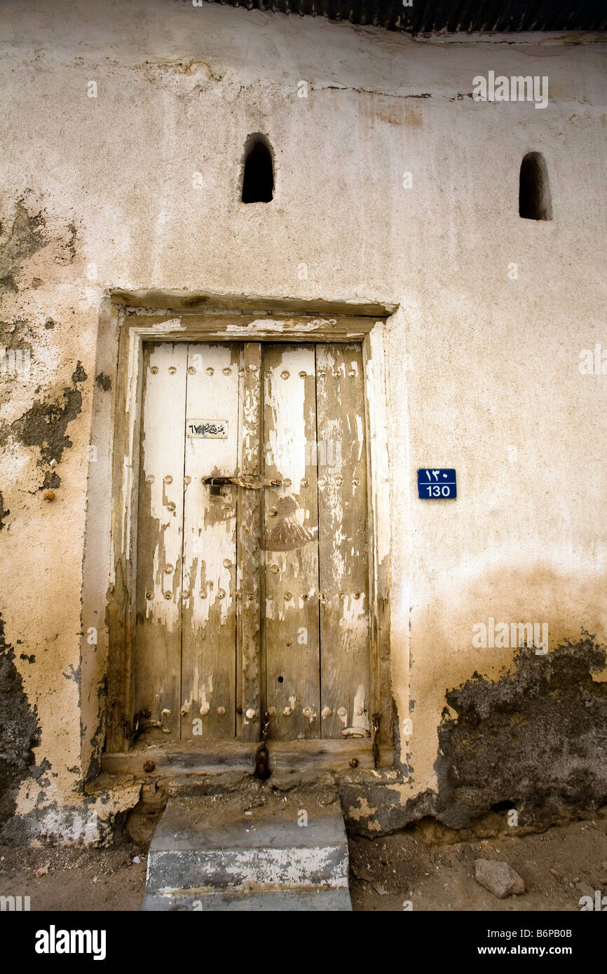 Oman, Muscat, Muttrah District. Doorway, traditional architecture Stock ...