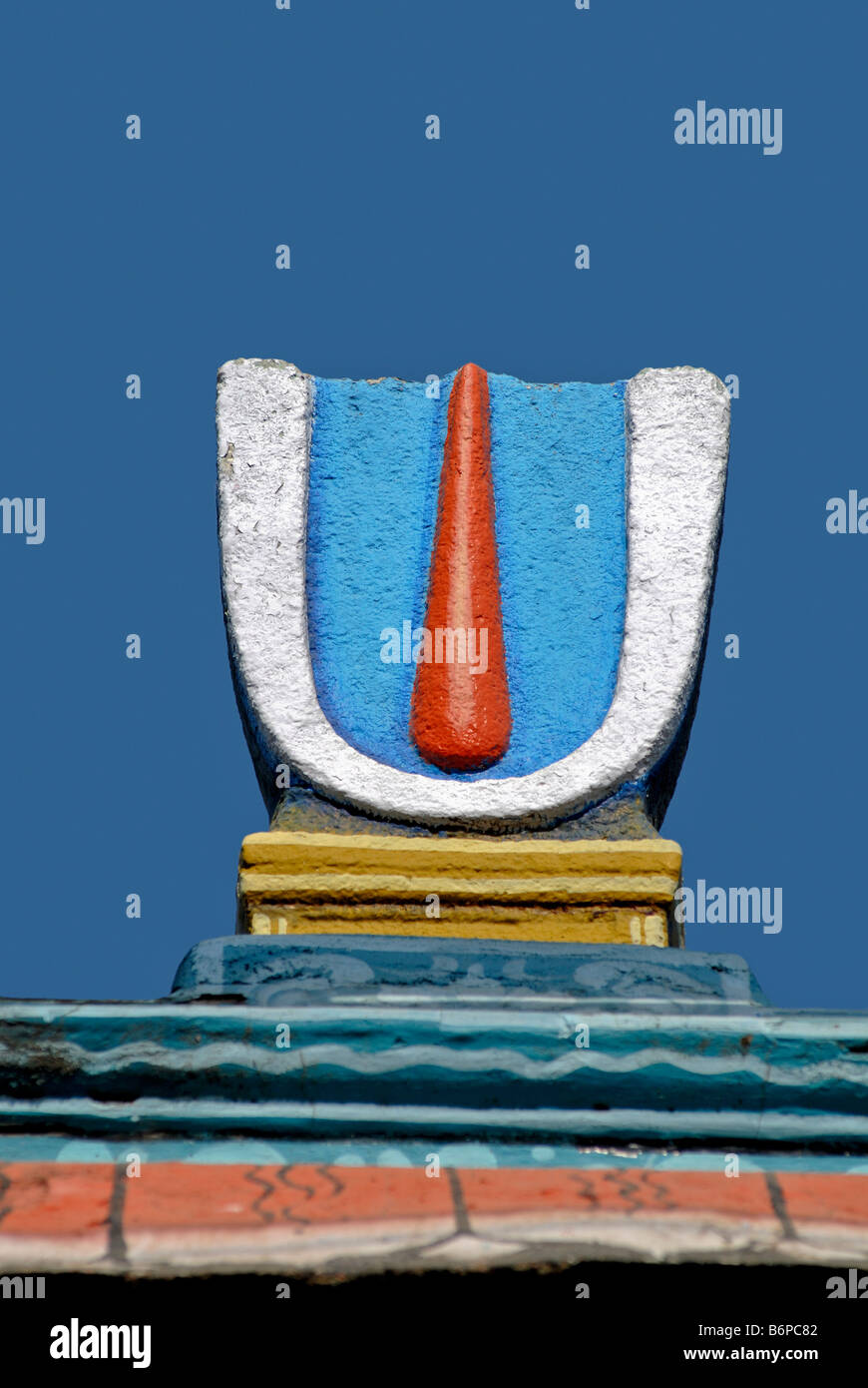 VAISHNAVITE SYMBOL IN KUMBAKONAM TAMILNADU Stock Photo - Alamy