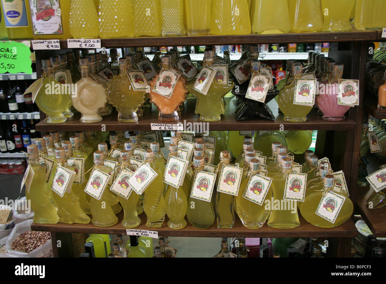 Limoncello amalfi coast hi-res stock photography and images - Alamy