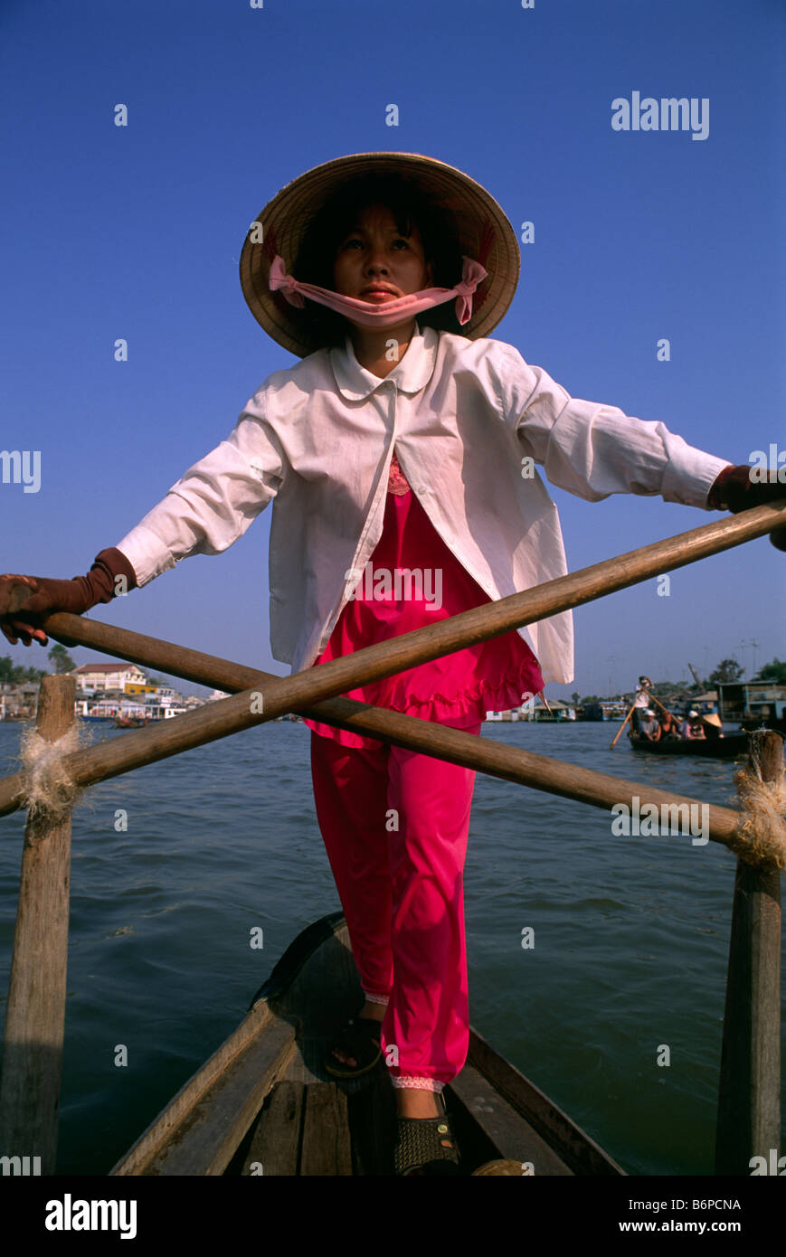 Vietnamese boat people hi-res stock photography and images - Alamy