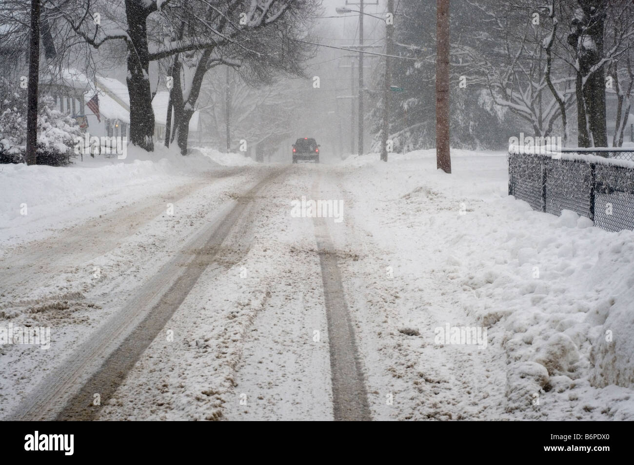 Driving in a storm hi-res stock photography and images - Alamy