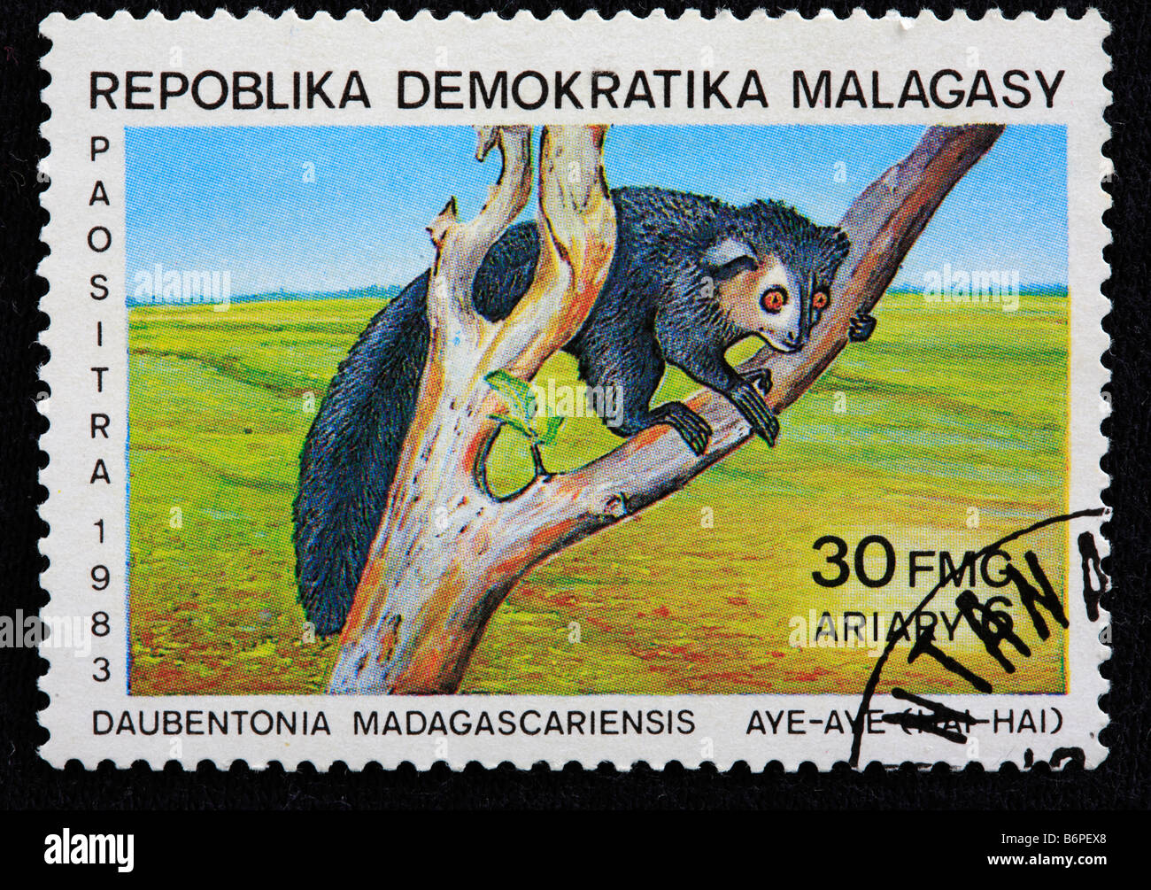 Postage stamp madagascar hi-res stock photography and images - Alamy