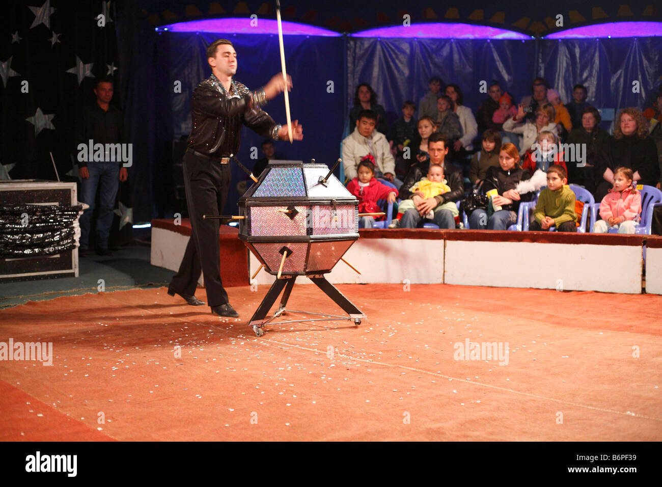 Chapiteau hi-res stock photography and images - Alamy