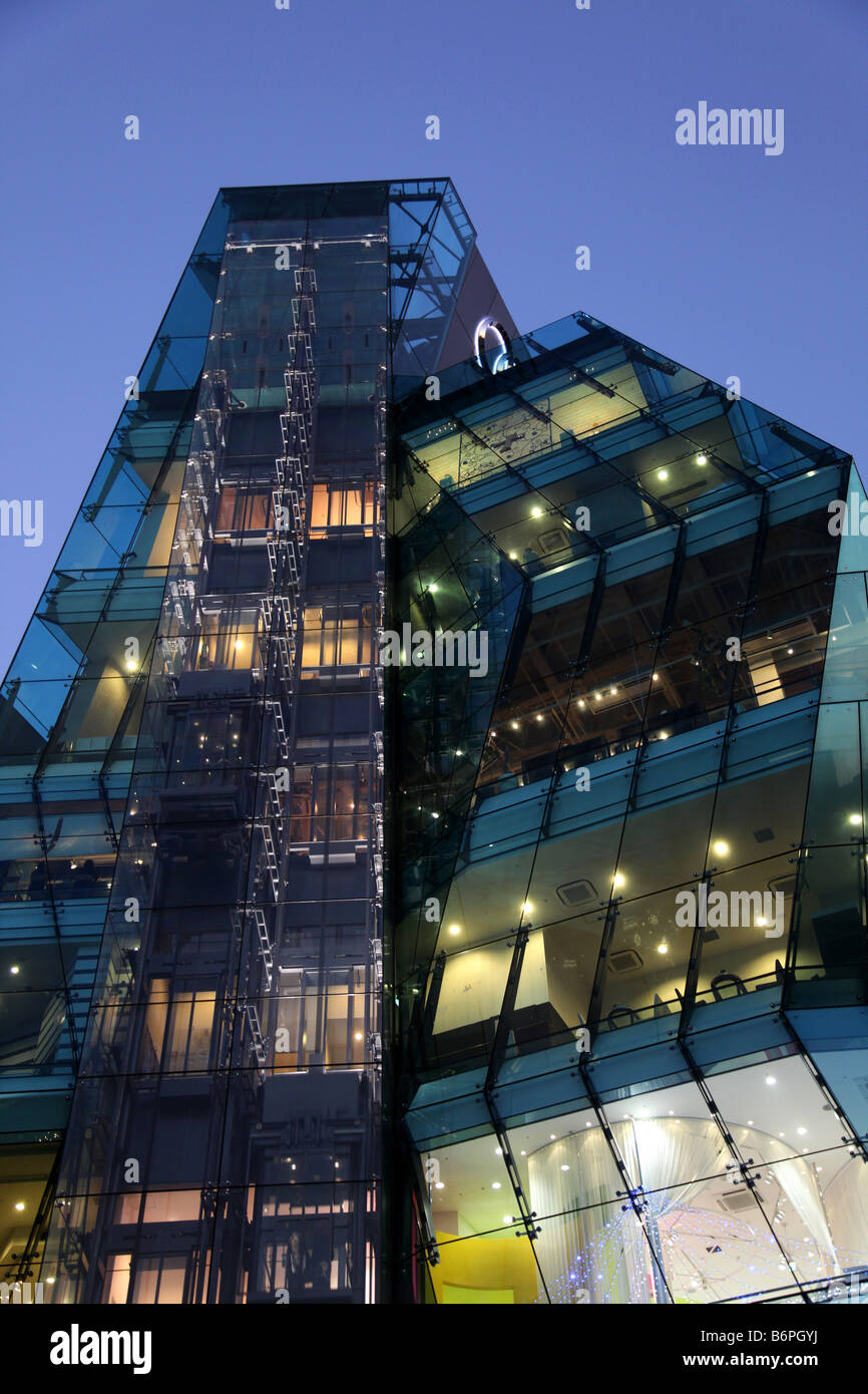 Audi Forum Tokyo High Resolution Stock Photography and Images - Alamy