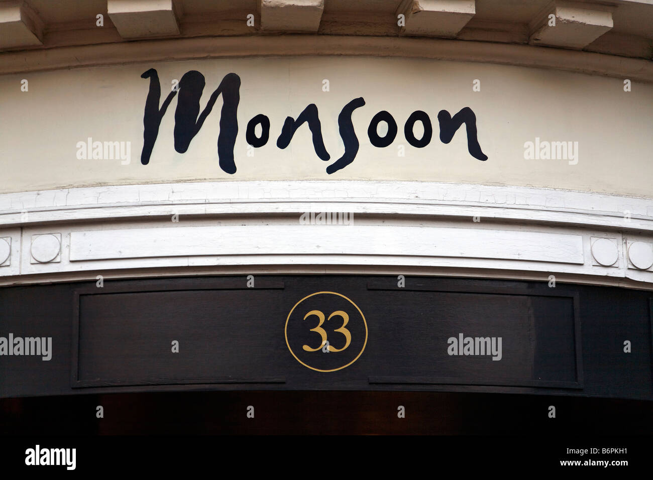 Monsoon clothing shop hi-res stock photography and images - Alamy