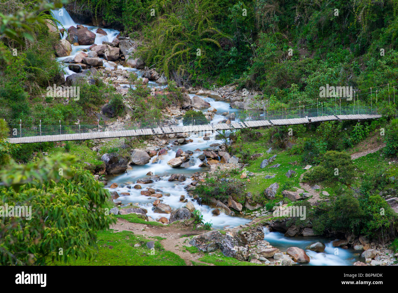 Winding pedestrian bridge hi-res stock photography and images - Alamy