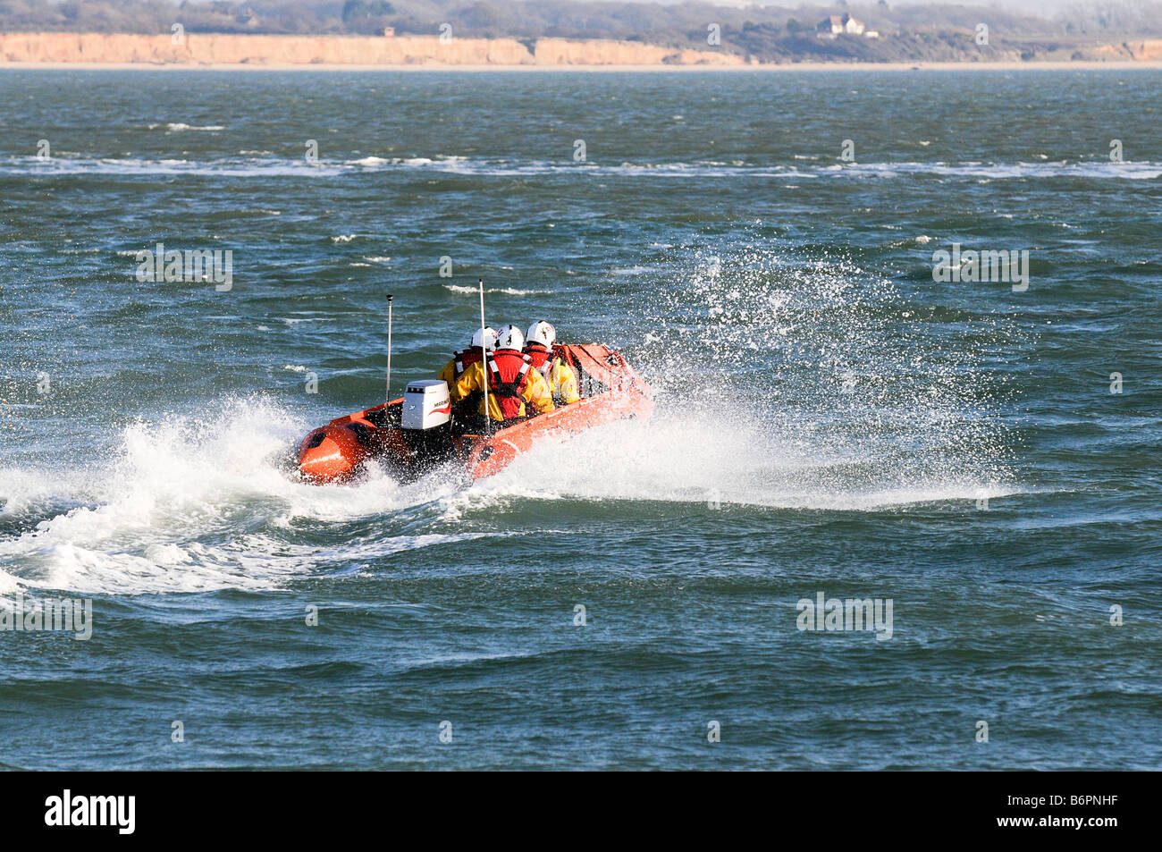 Calshot s Inshore Lifeboat on excercise in the Solent December 28th ...