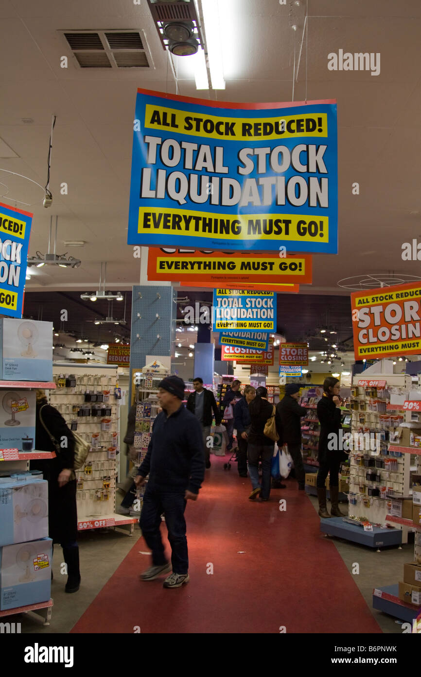 Woolworths closing down sale Hemel Hempstead Hertfordshire Stock Photo ...