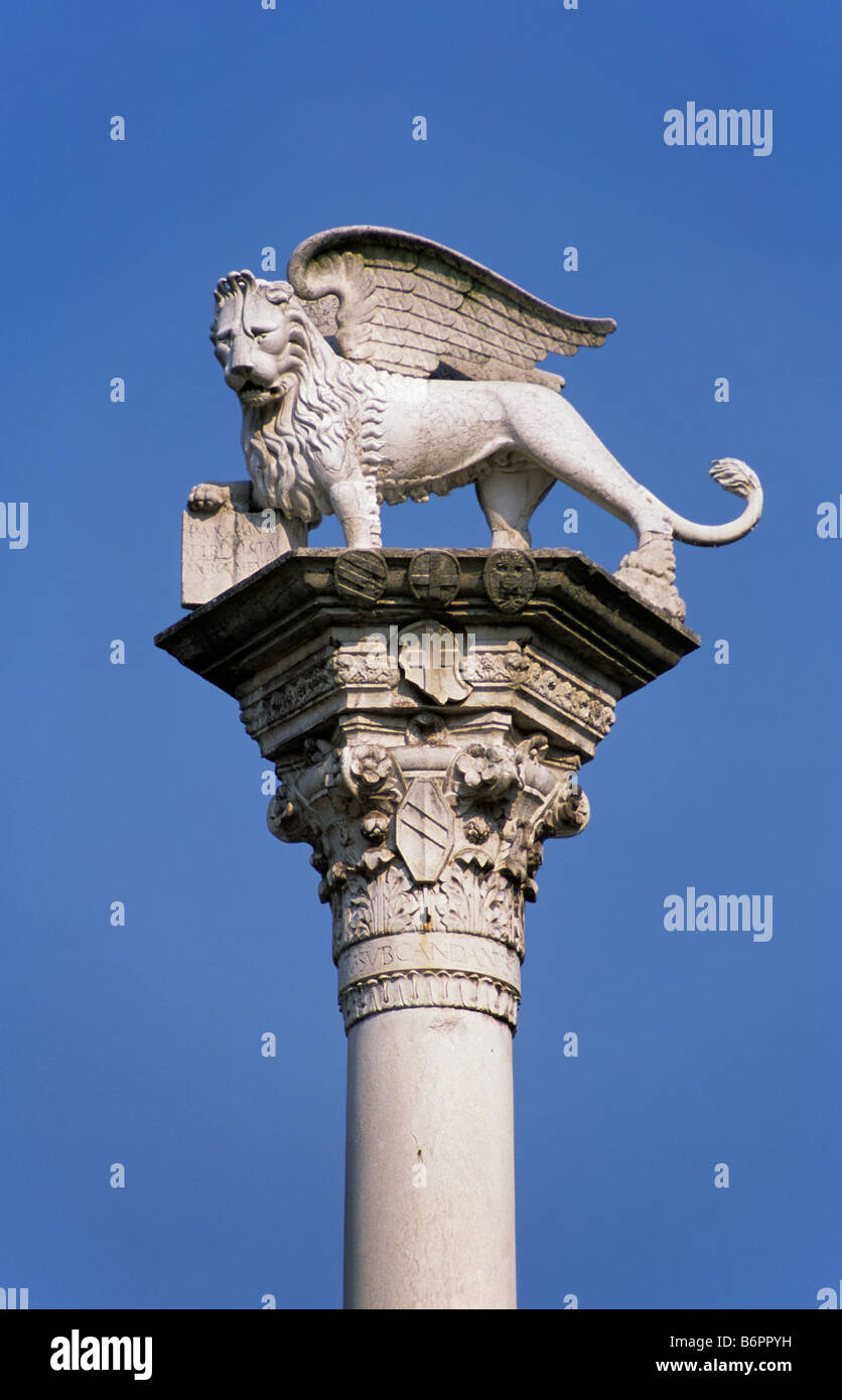 Lion at St Mark column at Piazza dei Signori in Vicenza Veneto region ...